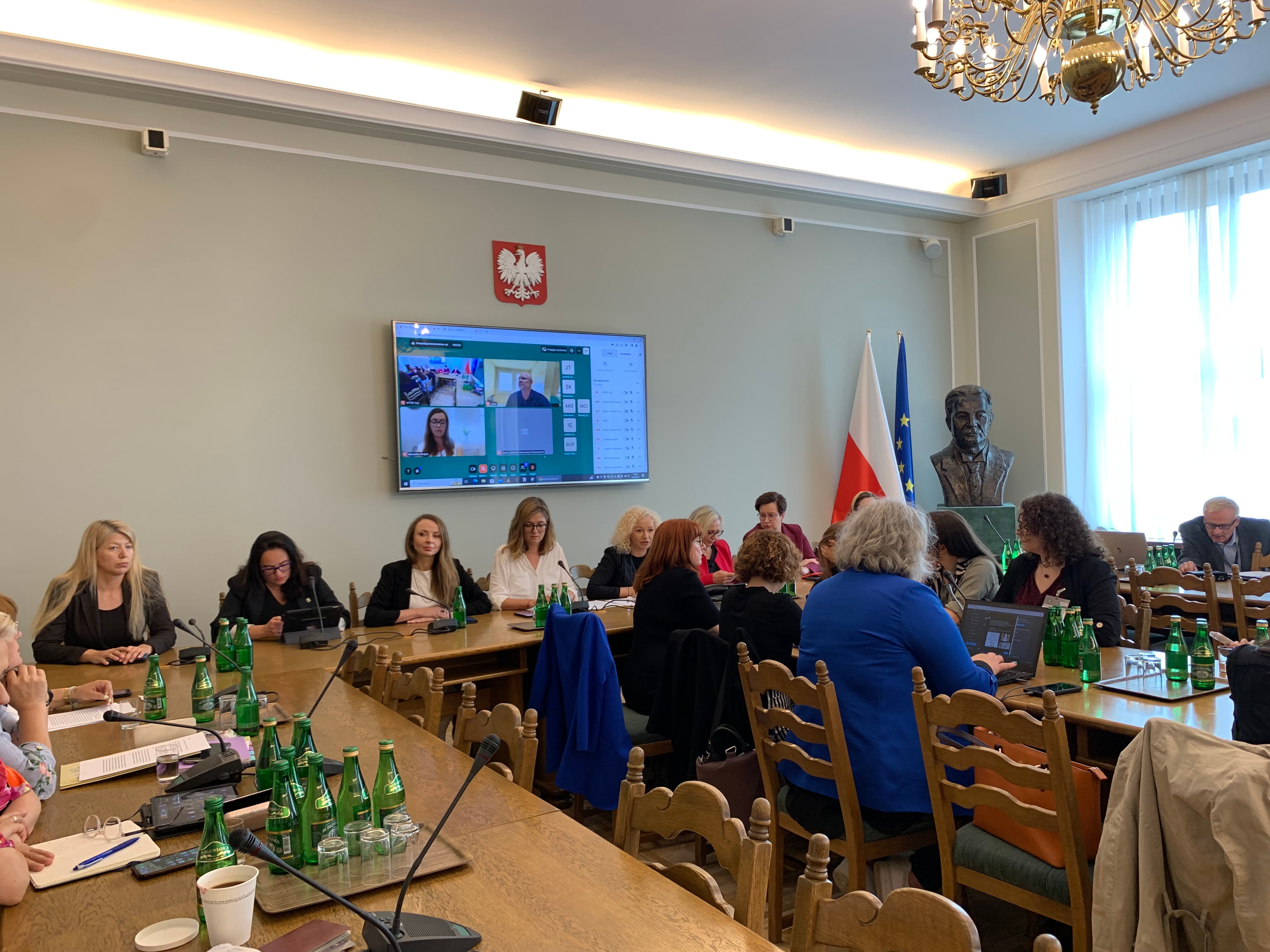 Aborcja w Sejmie. Ginekolog: Nie wszyscy lekarze nadają się na barykady [RELACJA] - OKO.press